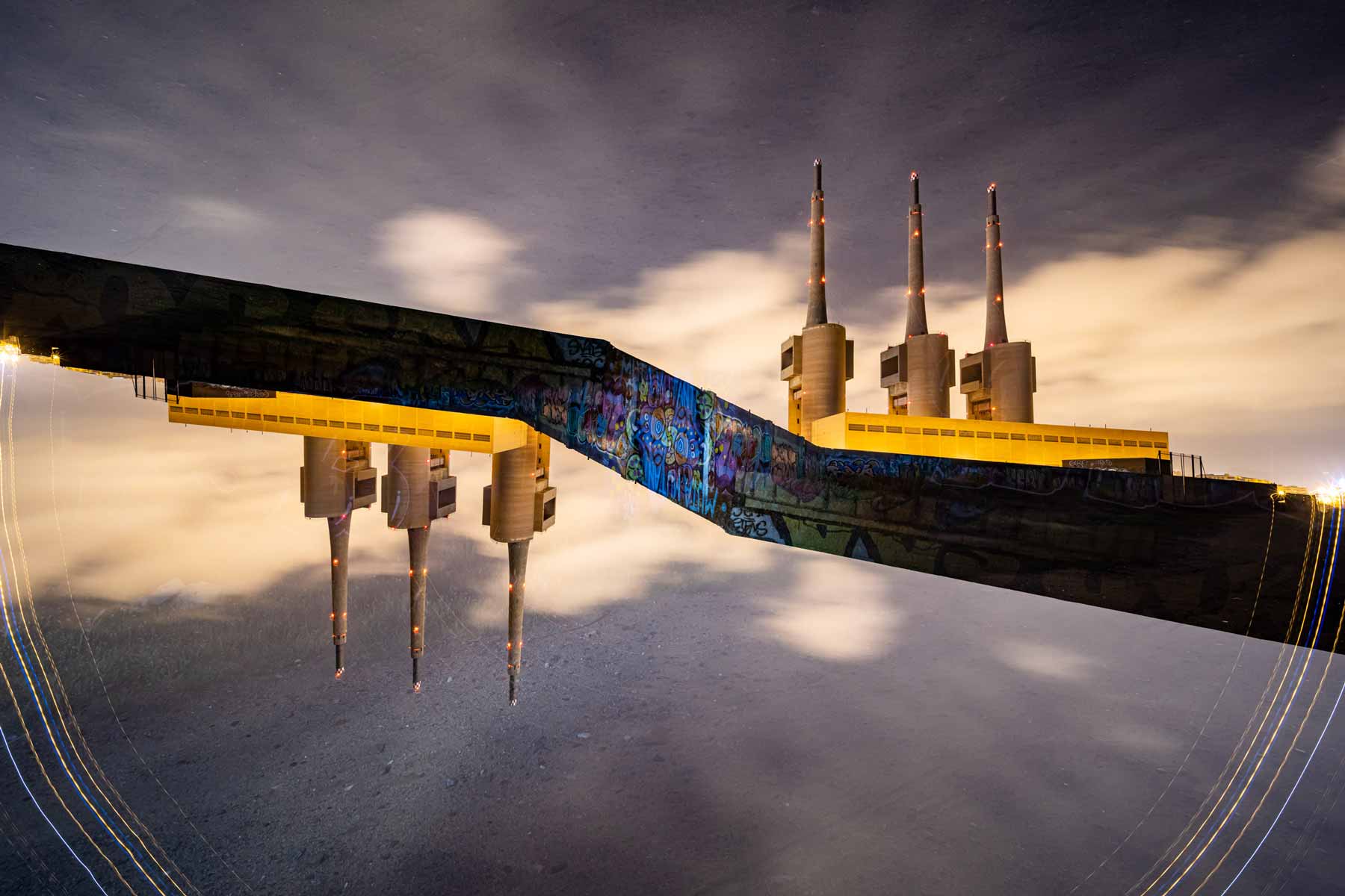 Camera Rotation - Light Painting Photography by Gunnar Heilmann